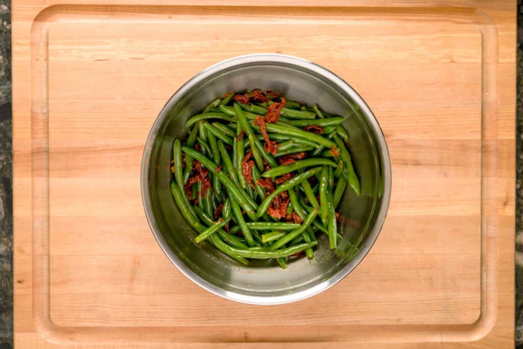Italian Green Beans with Sun-Dried Tomatoes (Quick + Easy) - A Fabulous ...