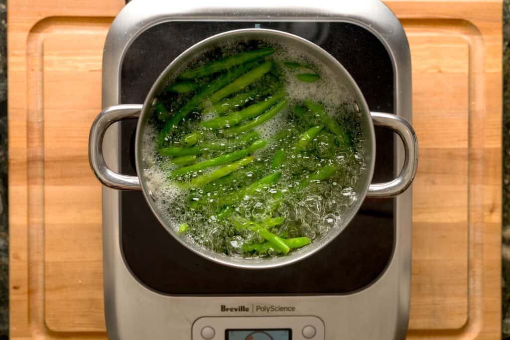 Italian Green Beans with Sun-Dried Tomatoes (Quick + Easy) - A Fabulous ...